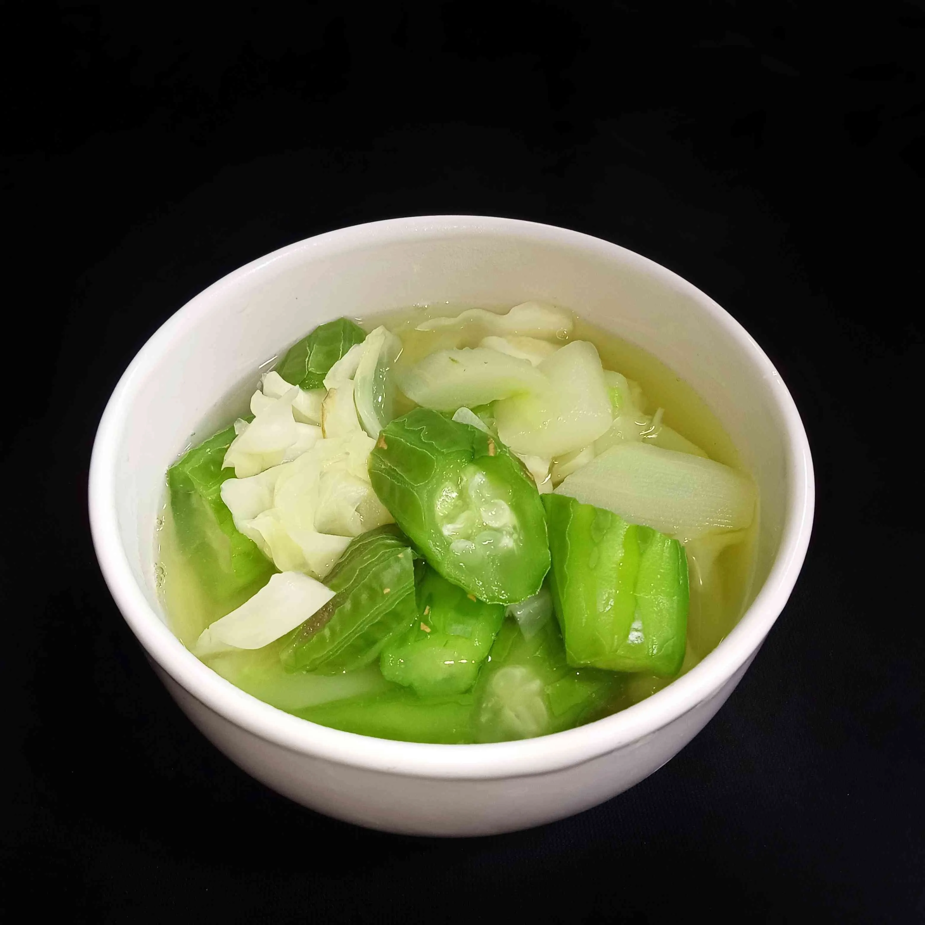 Resep Sayur Bening Oyong Kol dan Timun Sederhana Rumahan di Yummy App