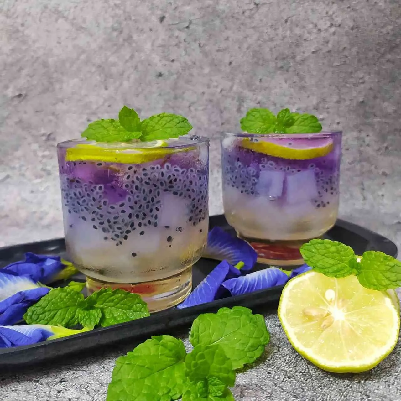 Resep Es Telang Nata Selasih Sederhana Rumahan di Yummy App Resep Es Telang Nata Selasih Sederhana Rumahan di Yummy App