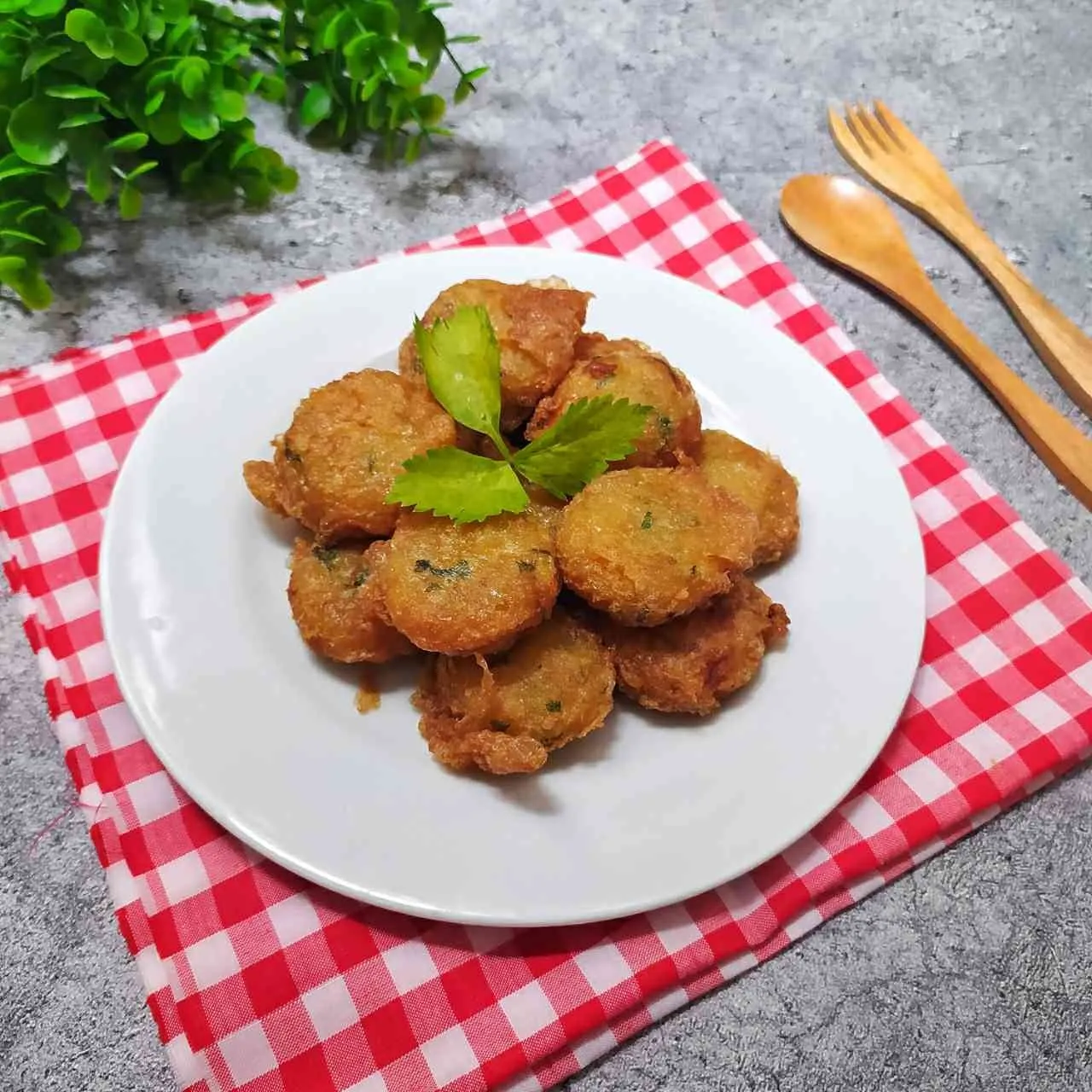 Resep Perkedel Kentang #LiburandiRumahAja Sederhana Rumahan di Yummy App