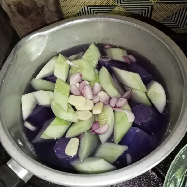 Resep Sayur Timun Dan Ubi Ungu Sederhana Rumahan Di Yummy App