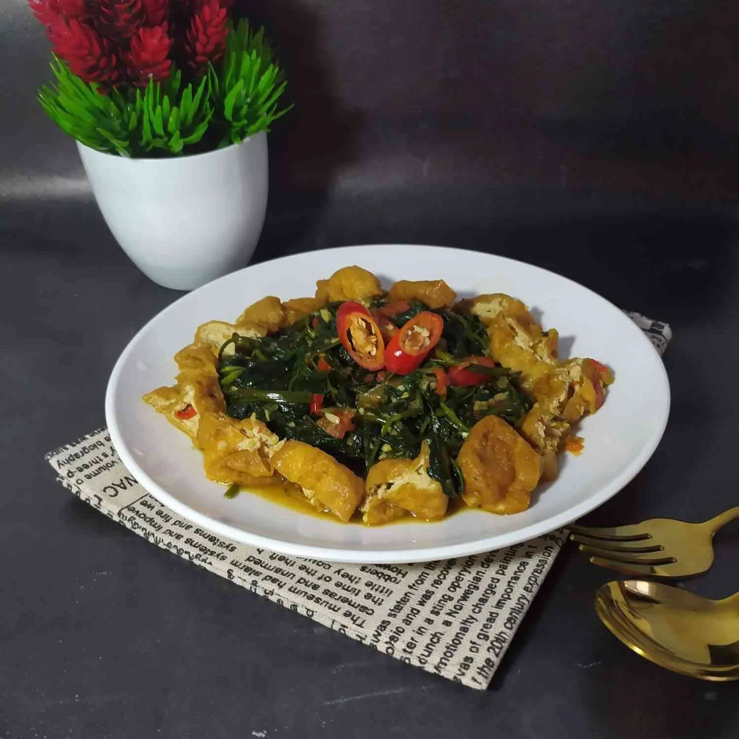 Resep Tumis Kangkung Tahu Kempos Sederhana Rumahan Di Yummy App