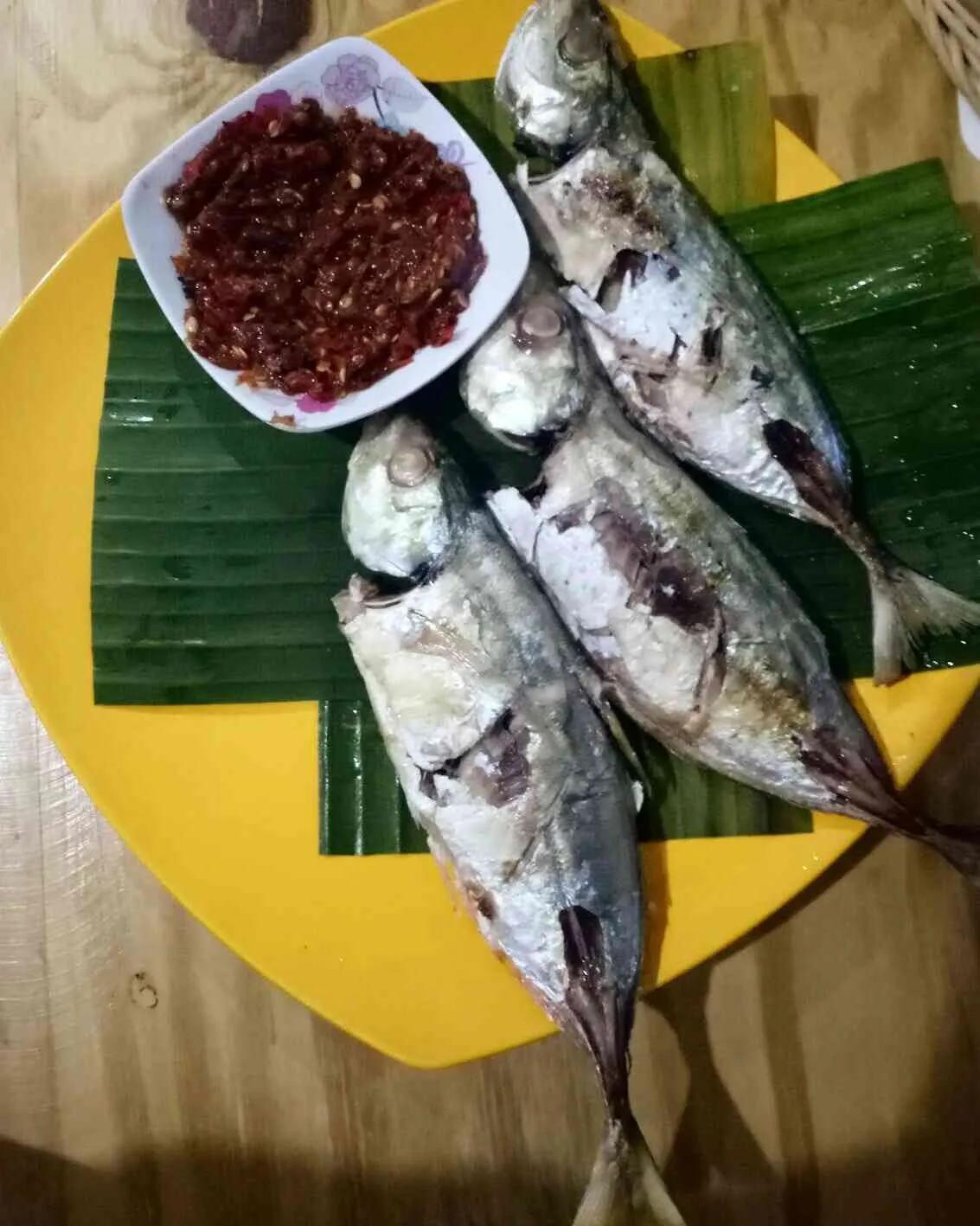 Resep Panggang Ikan Sambal Terasi Bakar Sederhana Rumahan di Yummy App