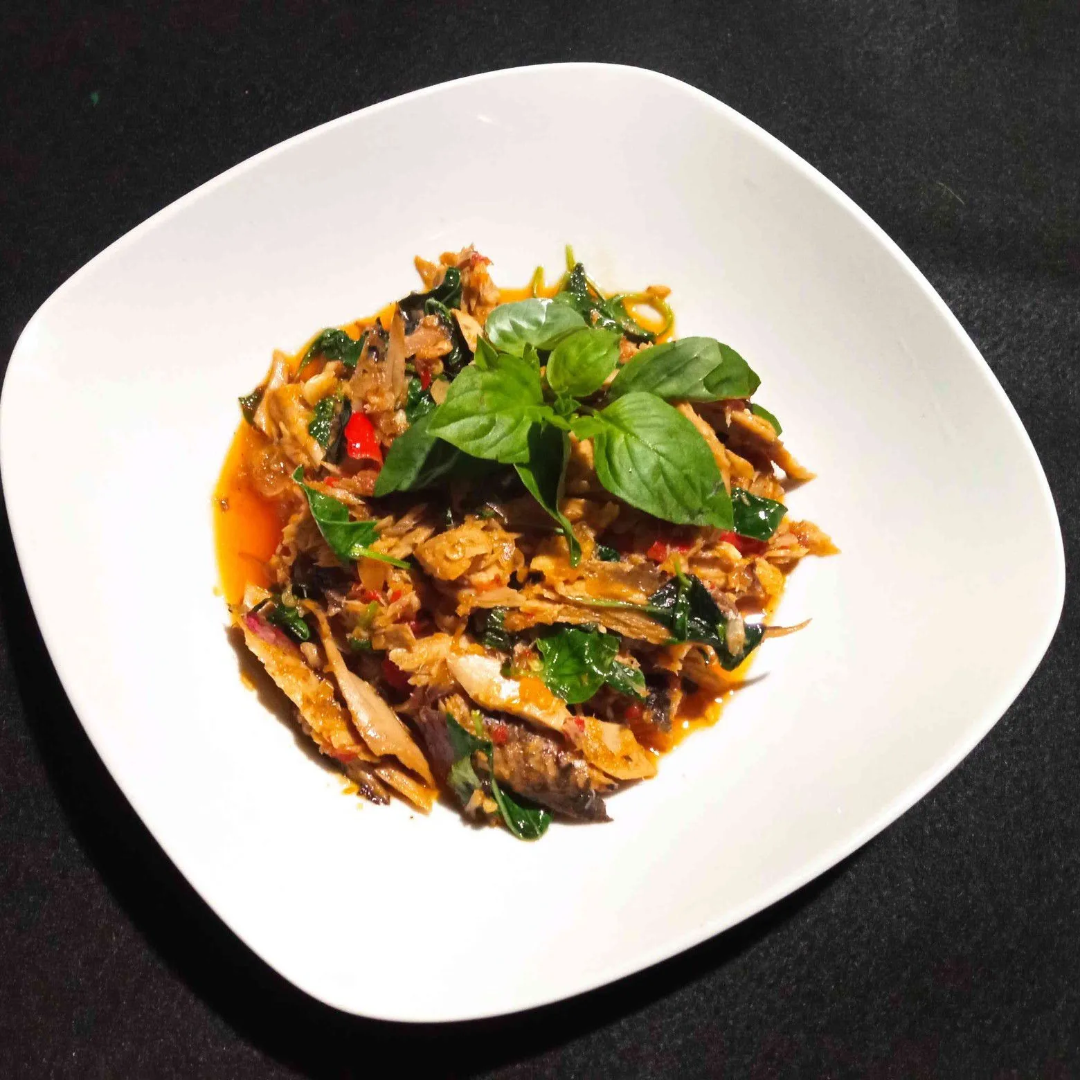Resep Tongkol Suwir Kemangi Sederhana Rumahan Dari Beebi