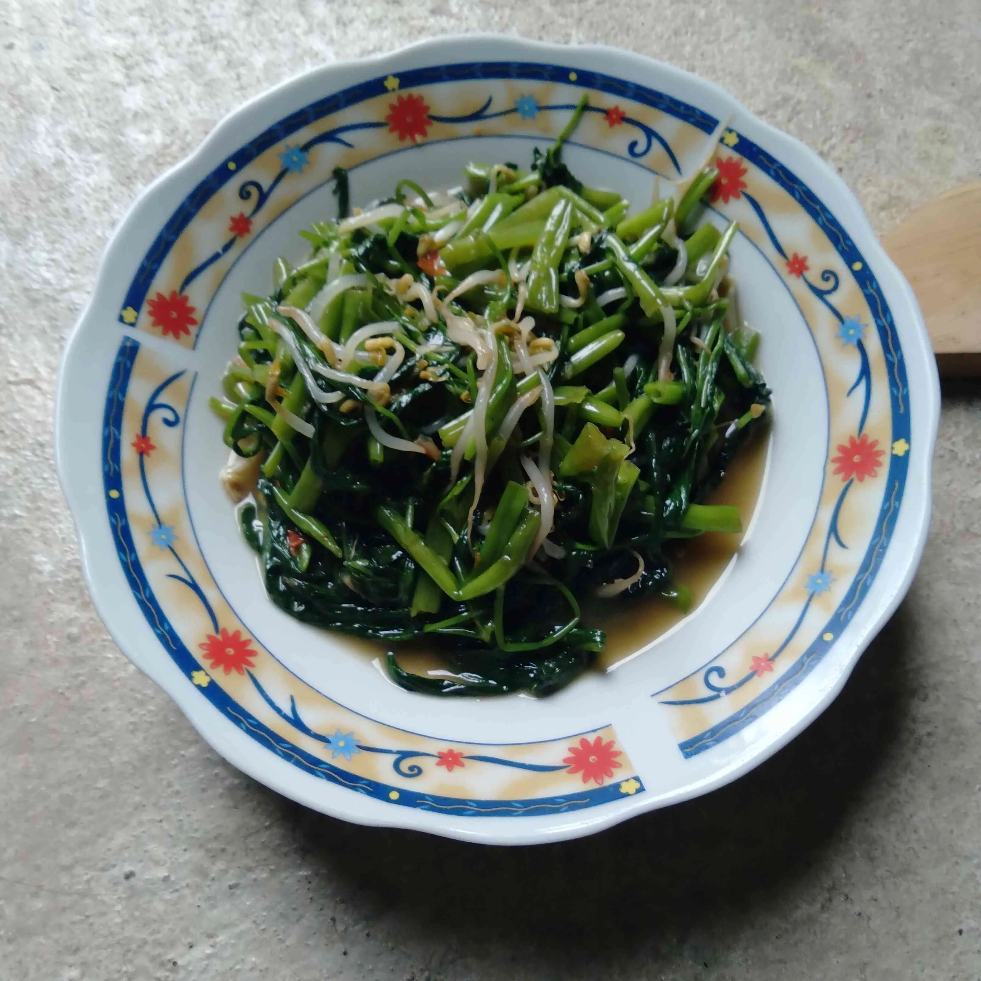 Resep Tumis Kangkung Tauge Terasi Sederhana Rumahan di Yummy App