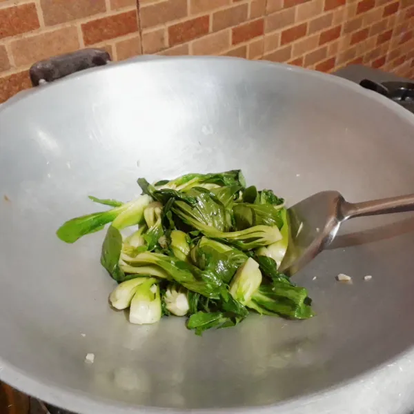 Resep Pok Coy Siram Sederhana Rumahan di Yummy App