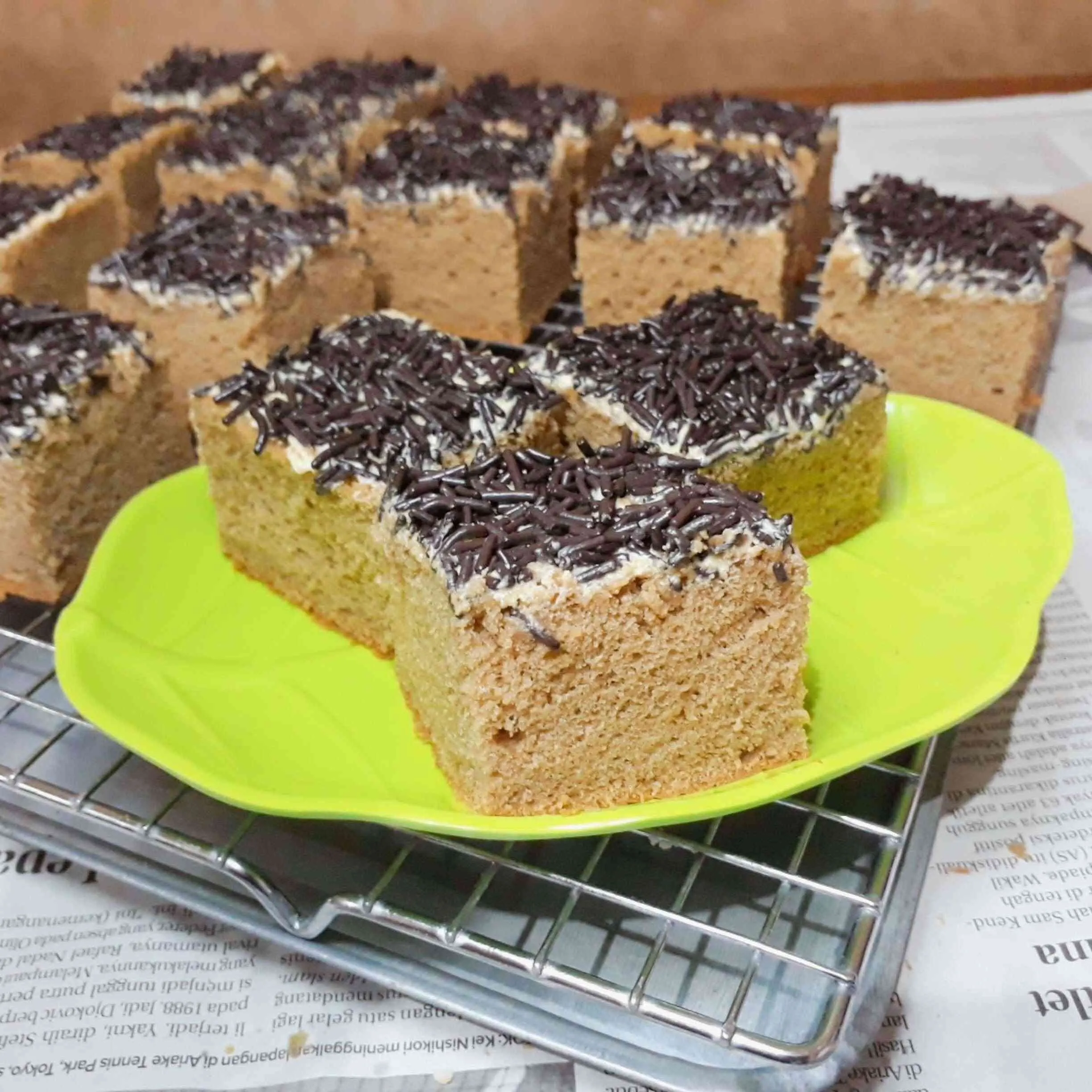Resep Cake Moka Meises Sederhana Rumahan di Yummy App