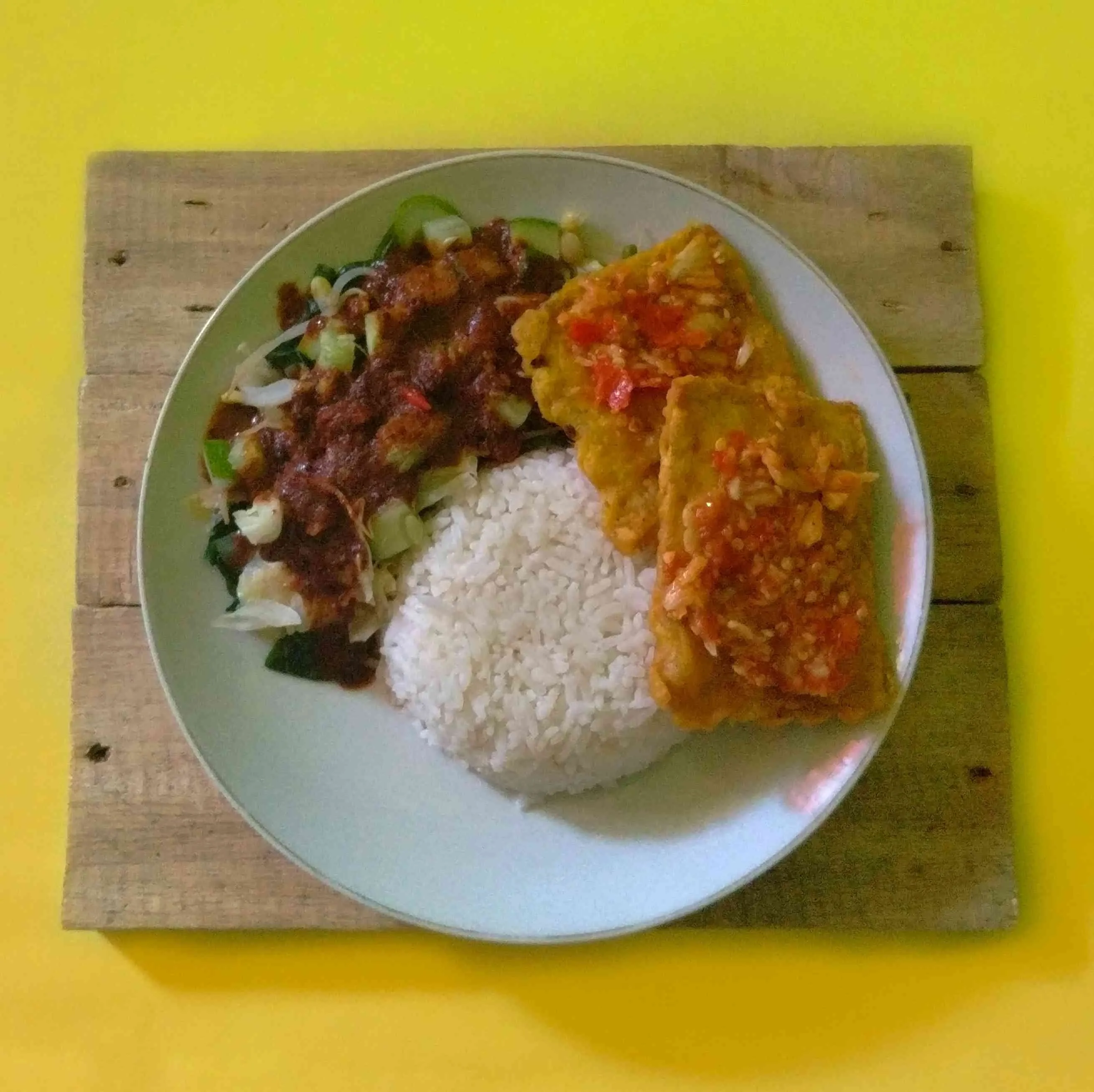 Resep Nasi Pecel Khas Madiun #JelajahBarat Sederhana Rumahan di Yummy App Resep Nasi Pecel Khas Madiun #JelajahBarat Sederhana Rumahan di Yummy App