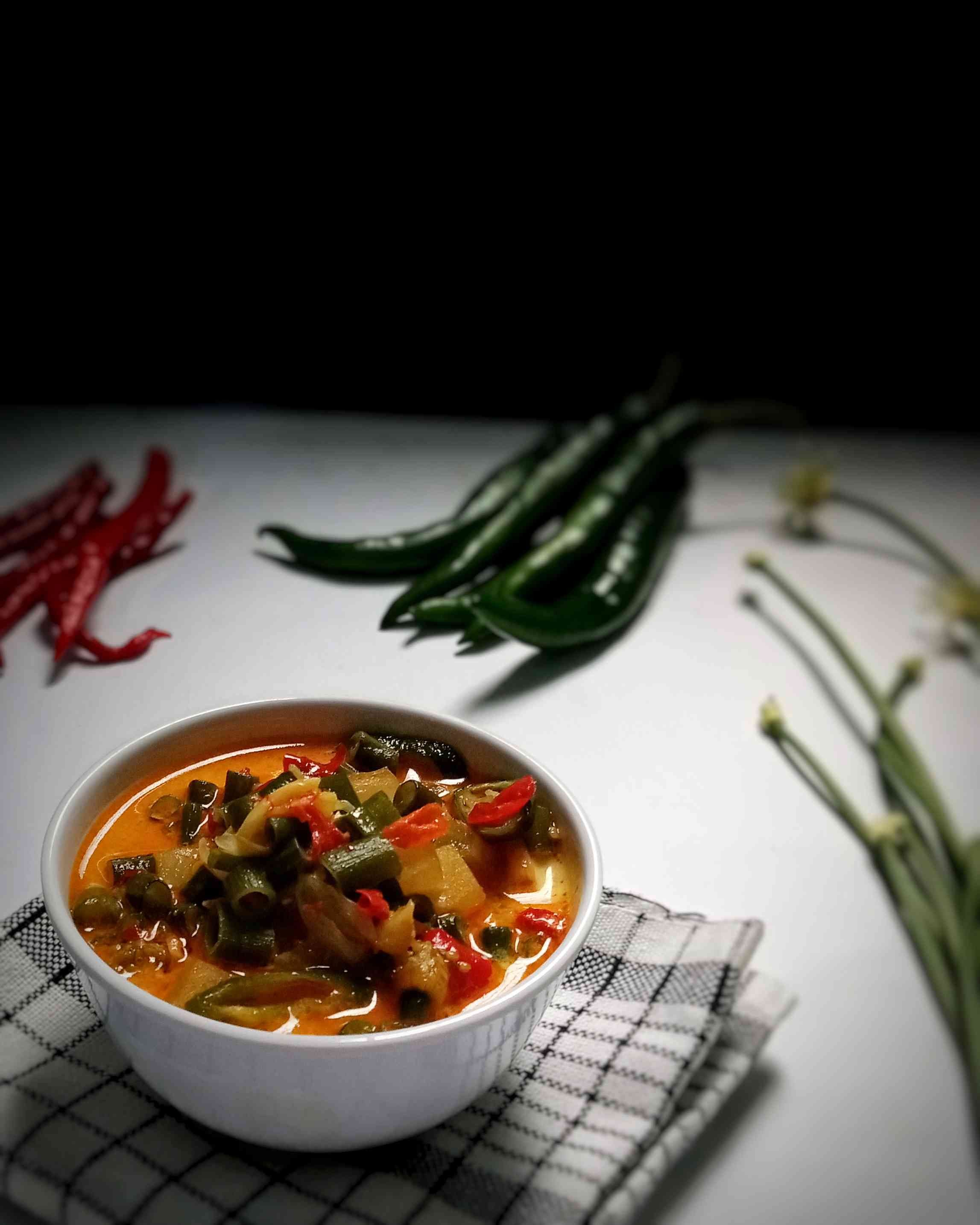 Resep Sayur Pedas Cecek Kacang Panjang Sederhana Rumahan di Yummy App