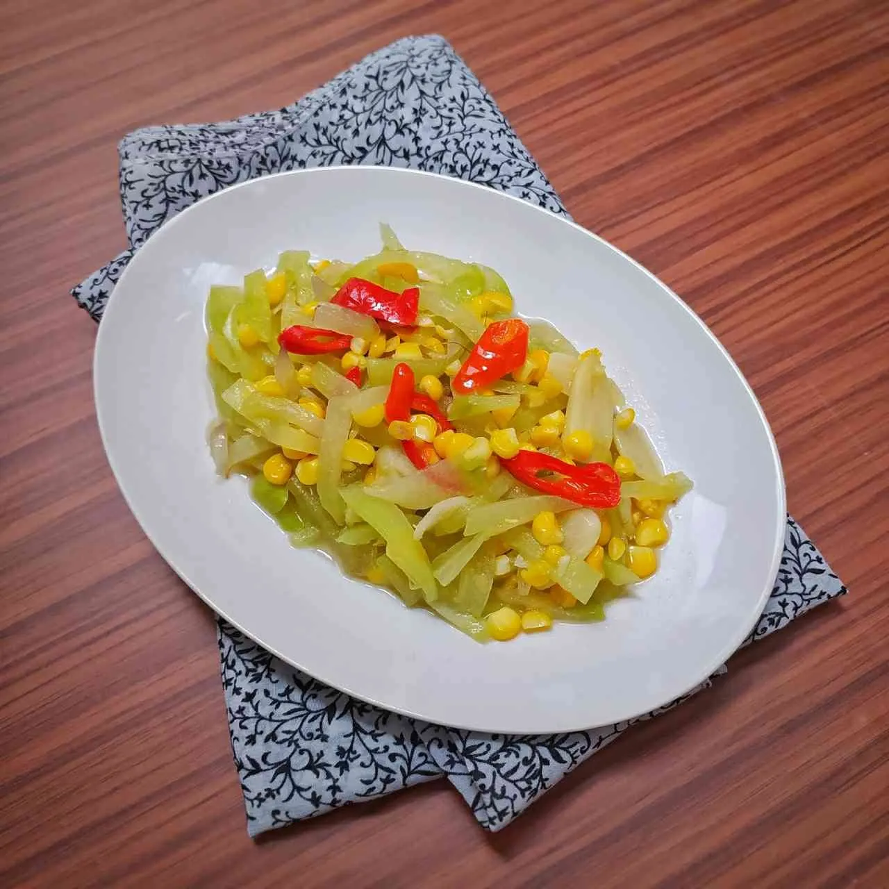 Resep Tumis Labu Siam Jagung Manis Sederhana Rumahan di Yummy App