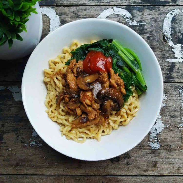 Resep Mie Ayam Jamur Sederhana Rumahan di Yummy App