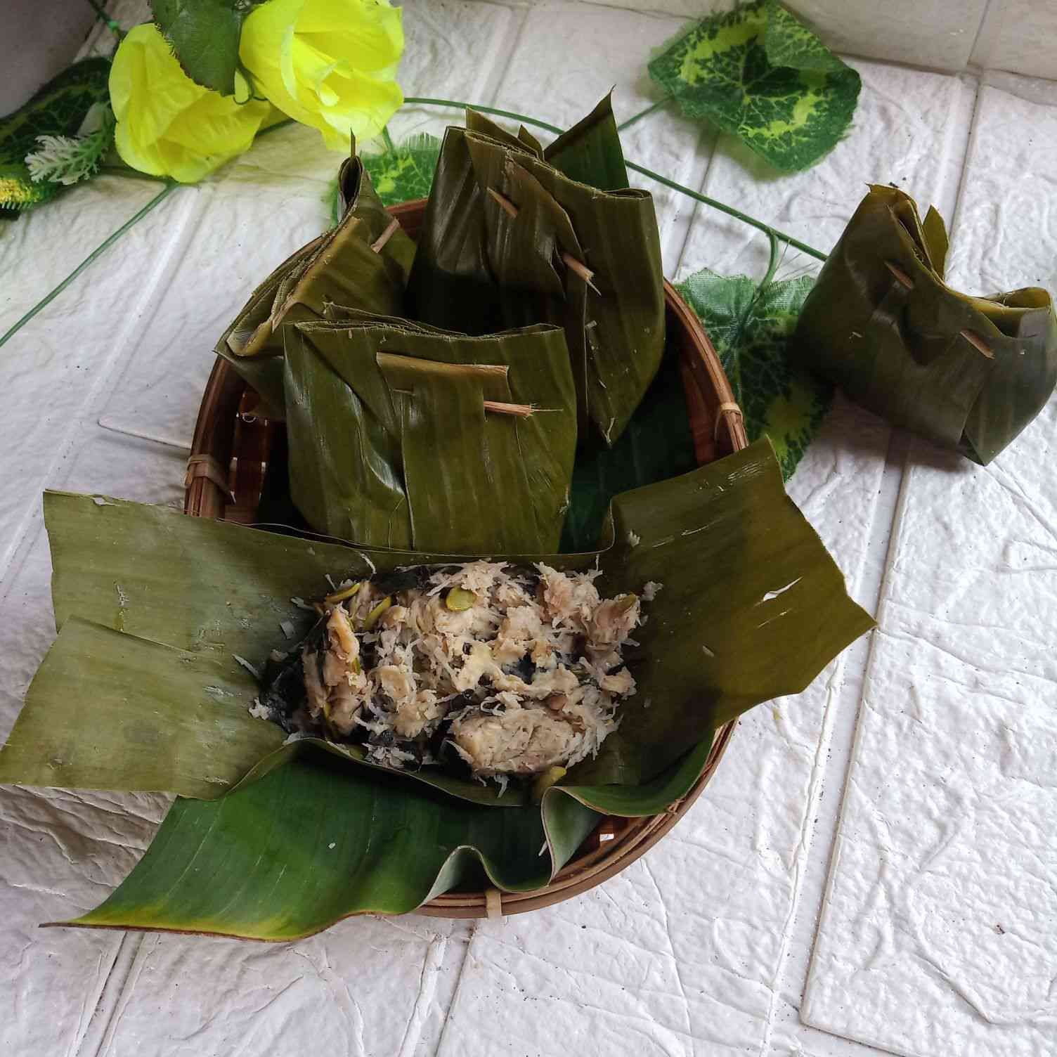 Resep Bothok Lamtoro Simbukan Sederhana Rumahan di Yummy App