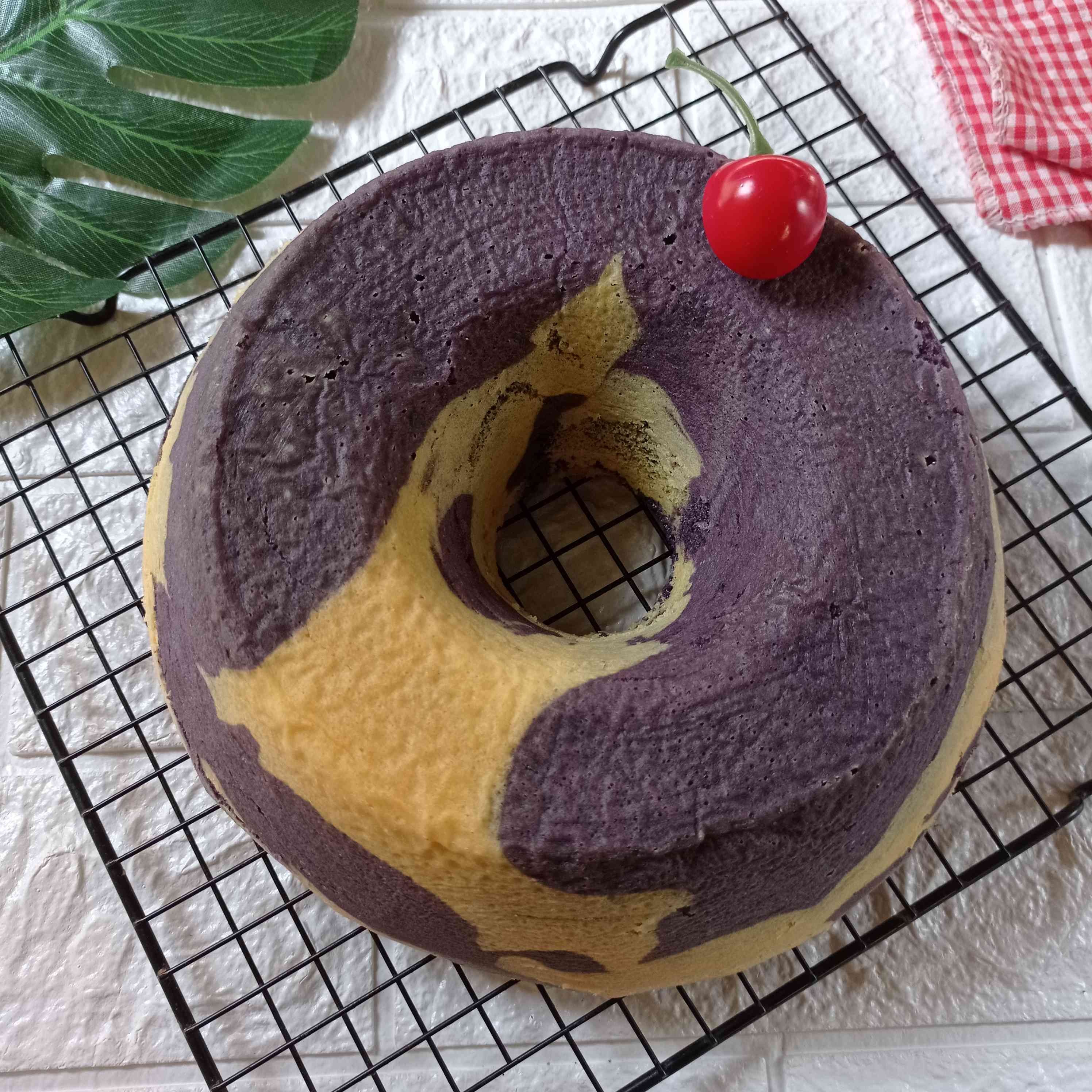 Resep Bolu Marmer Taro Sederhana Rumahan di Yummy App