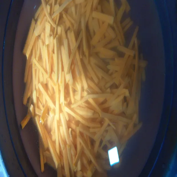 Resep Mustofa Ubi Jalar Sederhana Rumahan di Yummy App