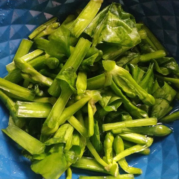 Resep Tumis Genjer Pedas Sederhana Rumahan di Yummy App