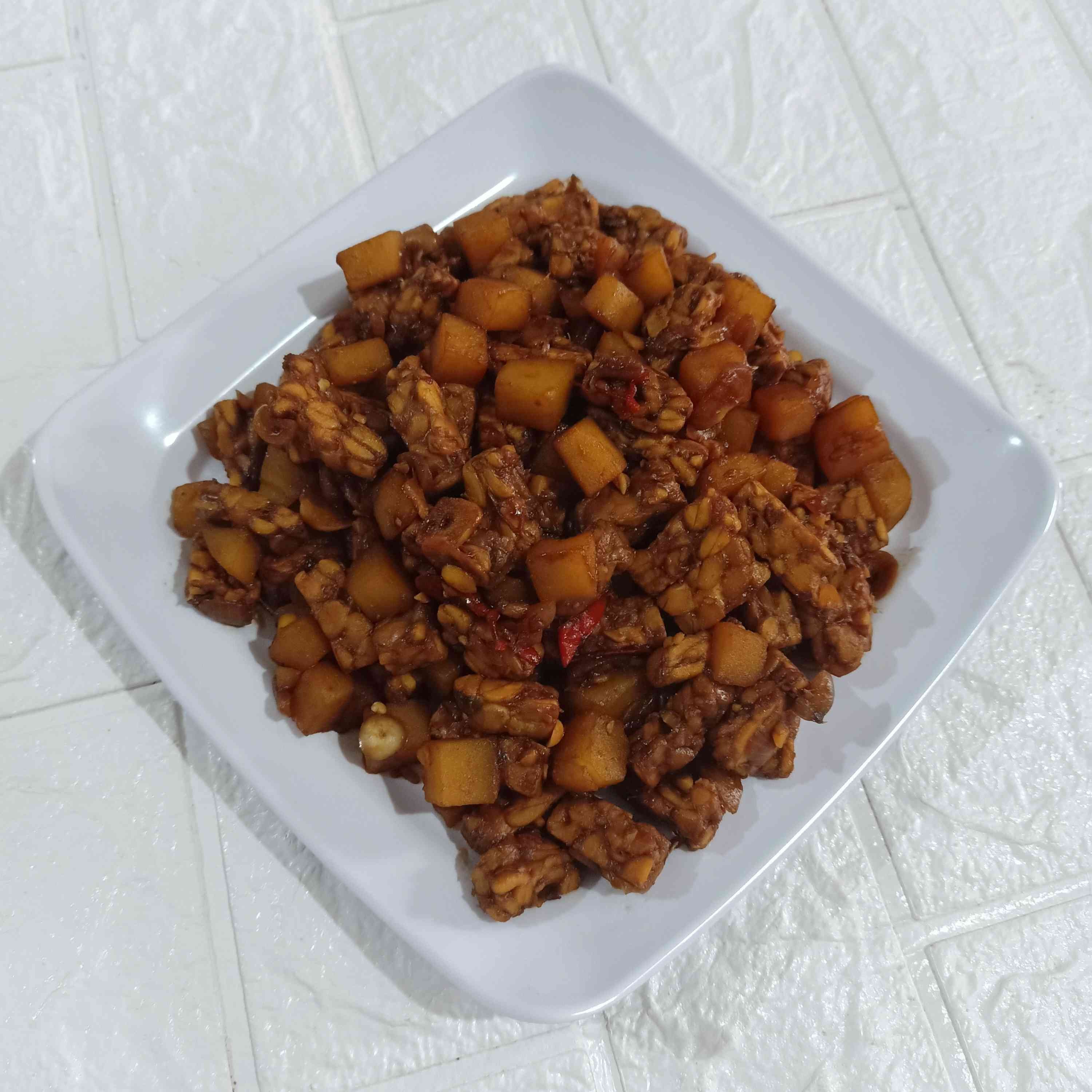 Resep Tempe Kentang Rebus Masak Kecap Sederhana Rumahan di Yummy App
