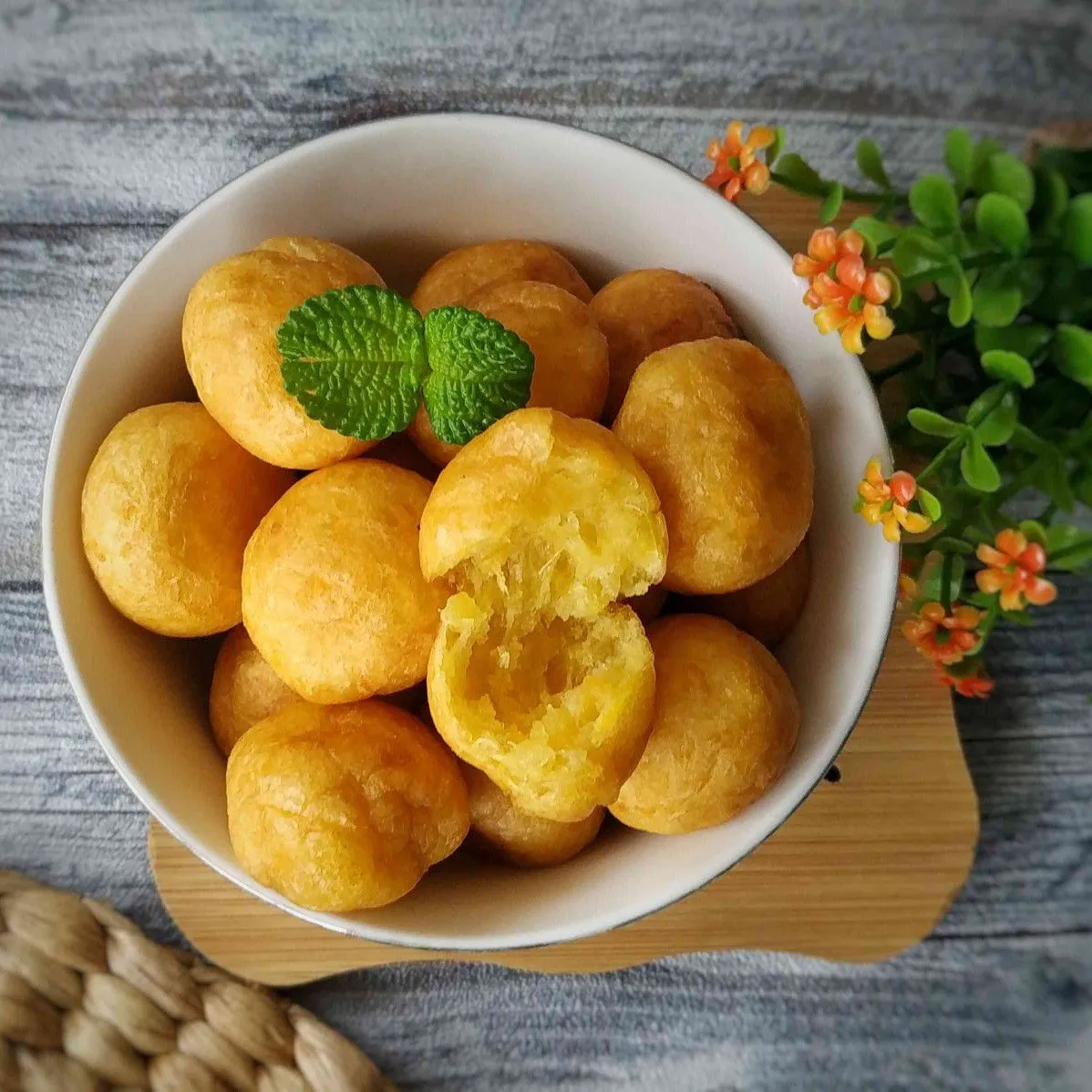 Resep Bola-Bola Ubi Kopong Sederhana Rumahan di Yummy App