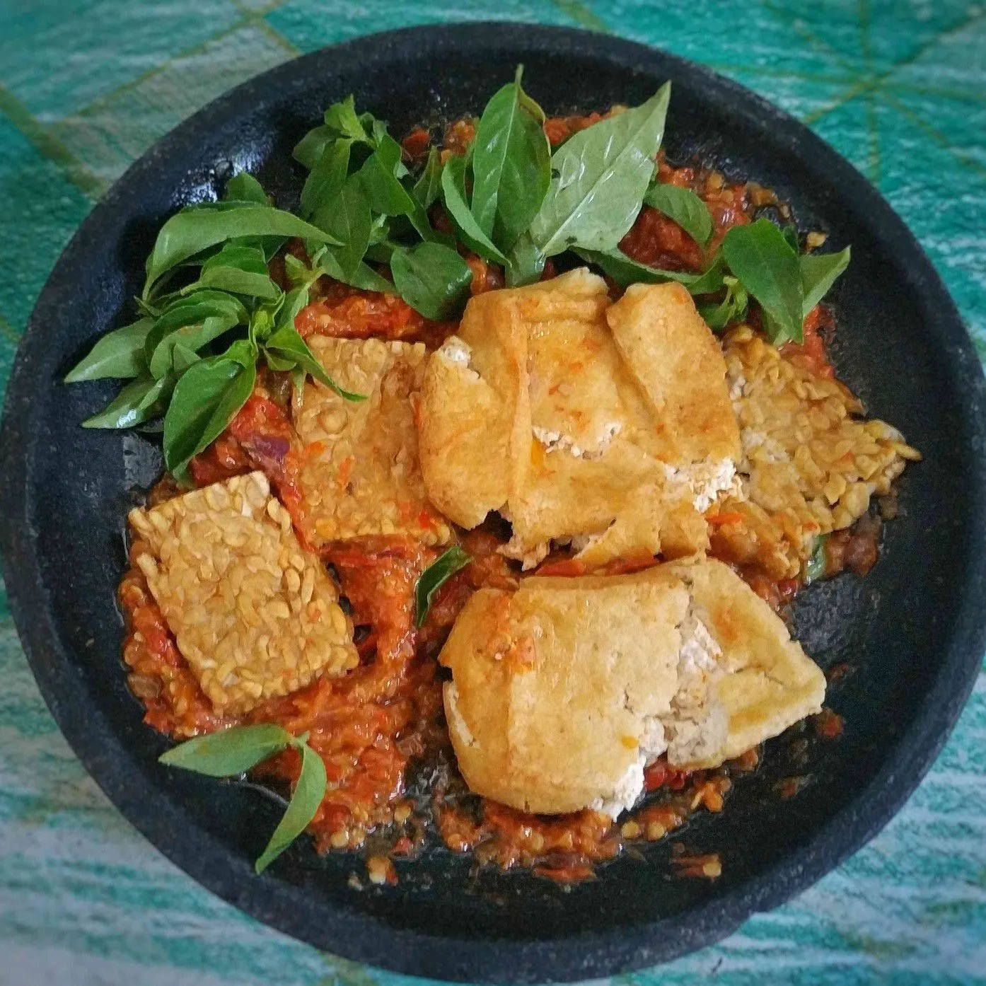 Resep Tahu Tempe Penyet Kemangi Sederhana Rumahan di Yummy App Resep Tahu Tempe Penyet Kemangi Sederhana Rumahan di Yummy App