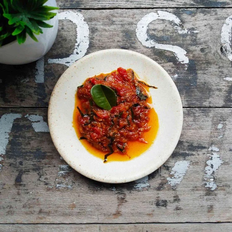 Resep Sambal Terasi Daun Jeruk Sederhana Rumahan di Yummy App Resep Sambal Terasi Daun Jeruk Sederhana Rumahan di Yummy App