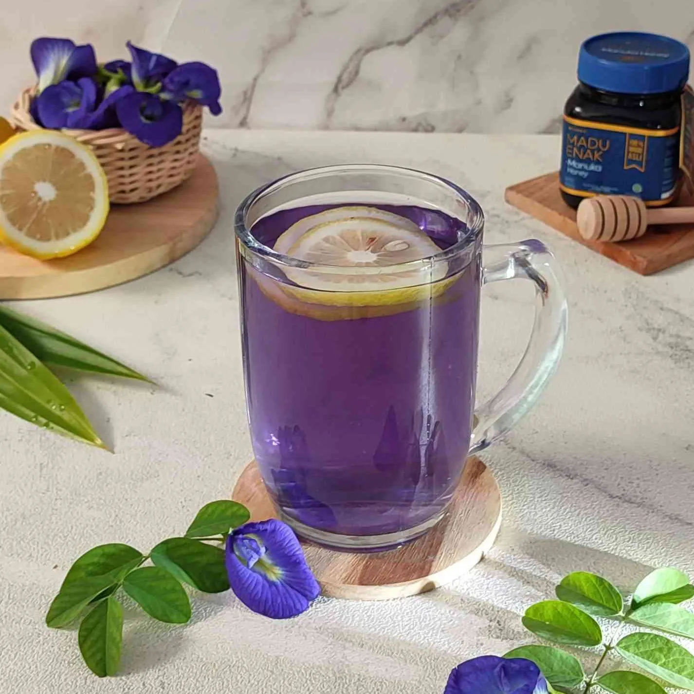 Resep Teh Telang Pandan Lemon Madu Sederhana Rumahan di Yummy App Resep Teh Telang Pandan Lemon Madu Sederhana Rumahan di Yummy App