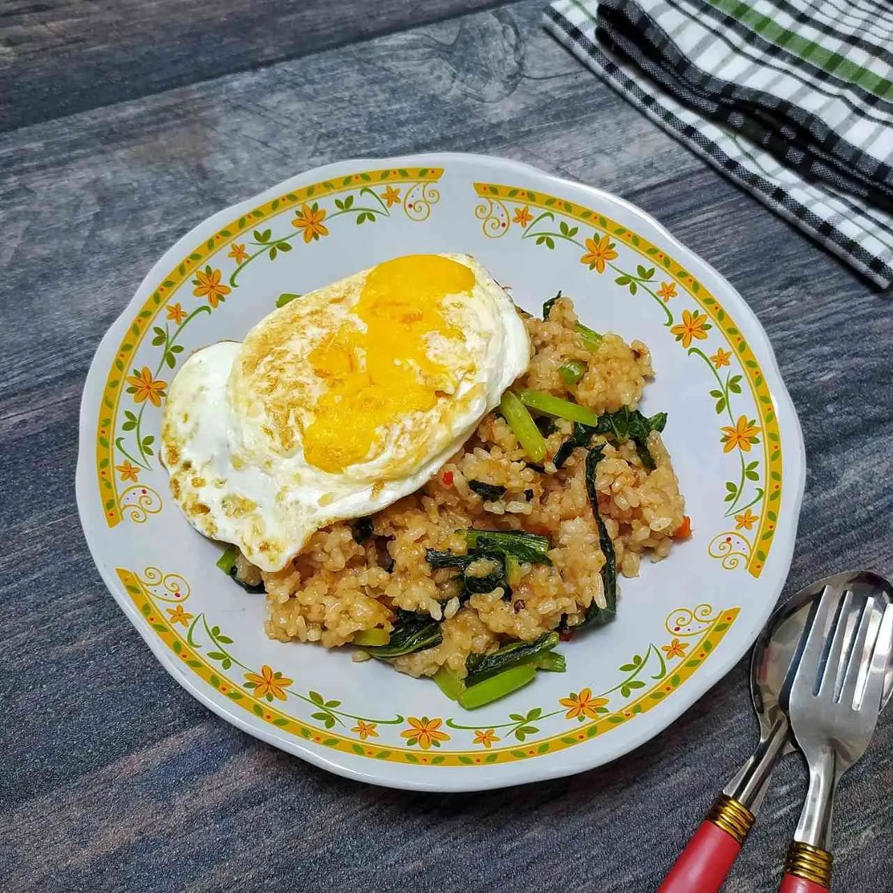Resep Nasi Goreng Jawa Ala Kaki Lima Sederhana Rumahan di Yummy App