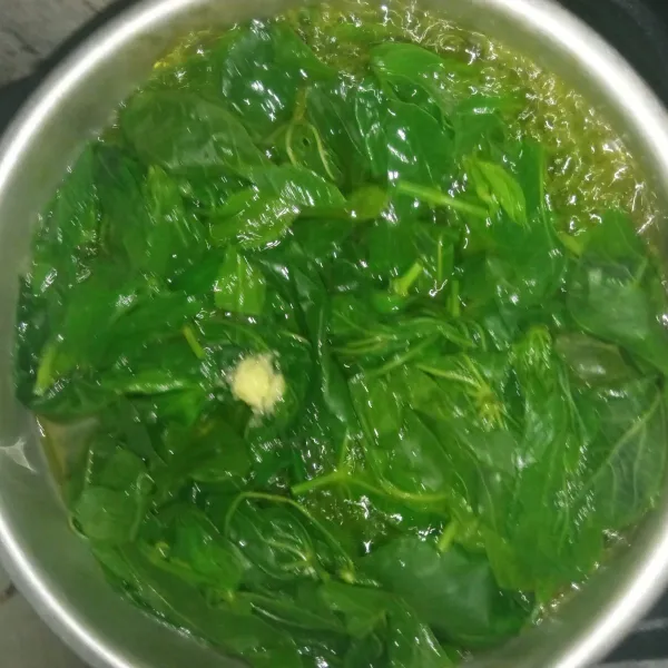 Resep Daun Singkong Rebus Sambal Pecel Sederhana Rumahan Di Yummy App