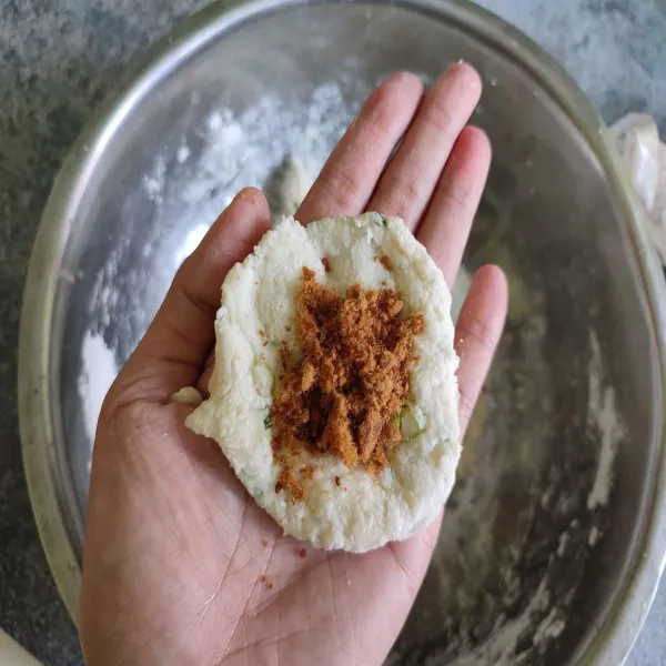 Resep Cireng Isi Abon #JagoMasakApril Sederhana Rumahan di Yummy App