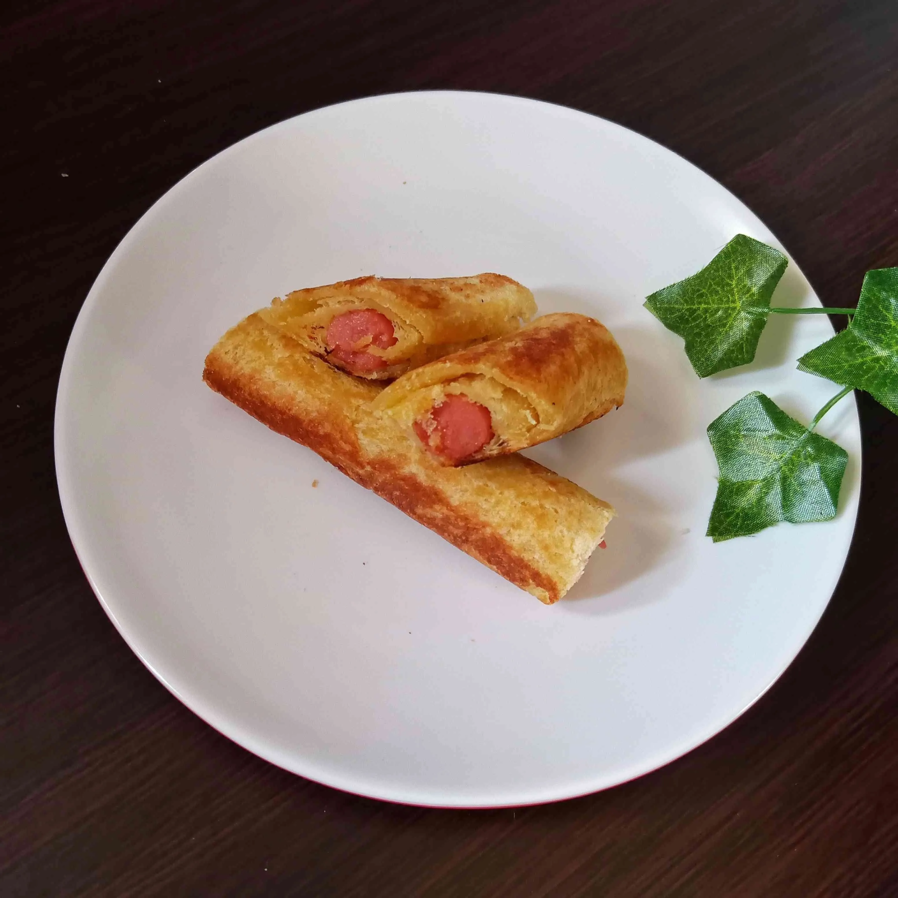 Resep Roti Tawar Gulung Sosis Sederhana Rumahan di Yummy App Resep Roti Tawar Gulung Sosis Sederhana Rumahan di Yummy App