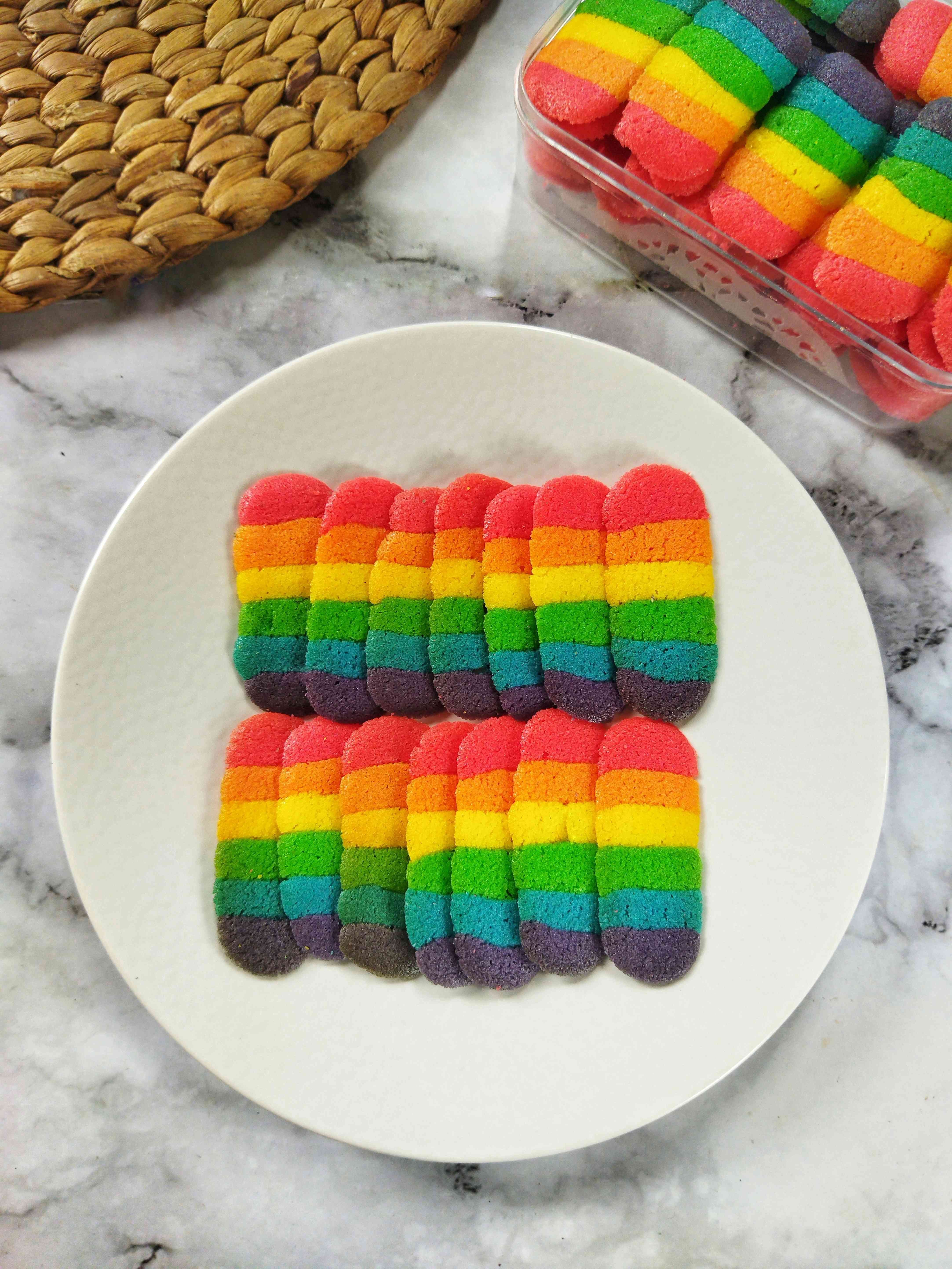 Resep Lidah kucing rainbow Sederhana Rumahan di Yummy App