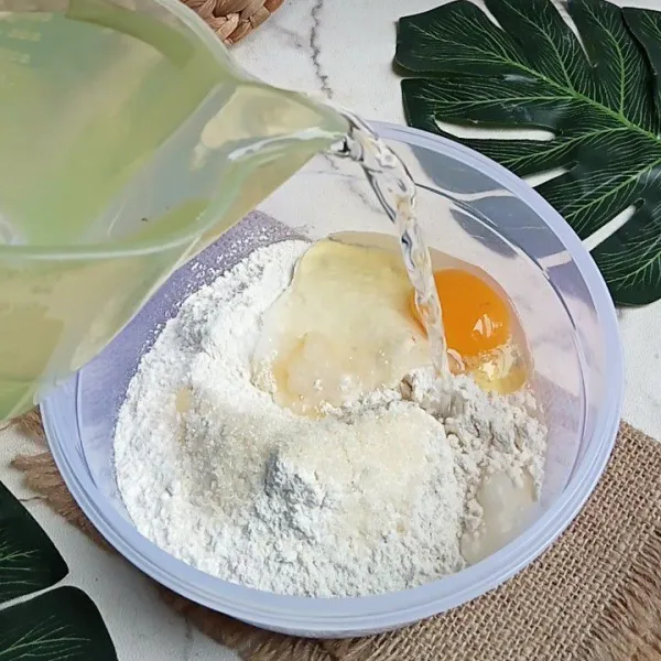 Resep Kue Jala Kuah Kinca Sederhana Rumahan di Yummy App