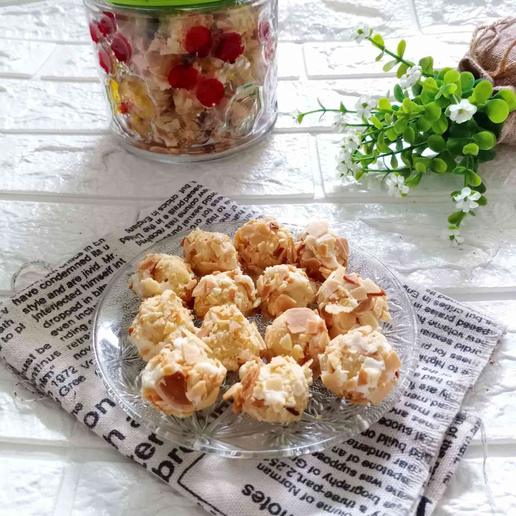 Resep Kue Rambutan Almond Sederhana Rumahan di Yummy App