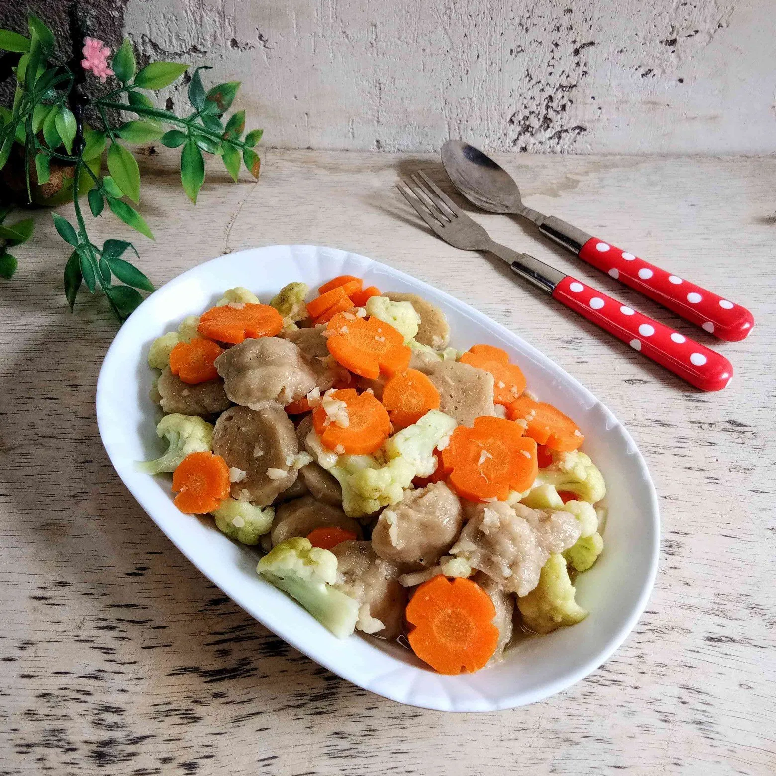 Resep Tumis Wortel Kembang Kol Bakso Sapi Sederhana Rumahan Dari Riska