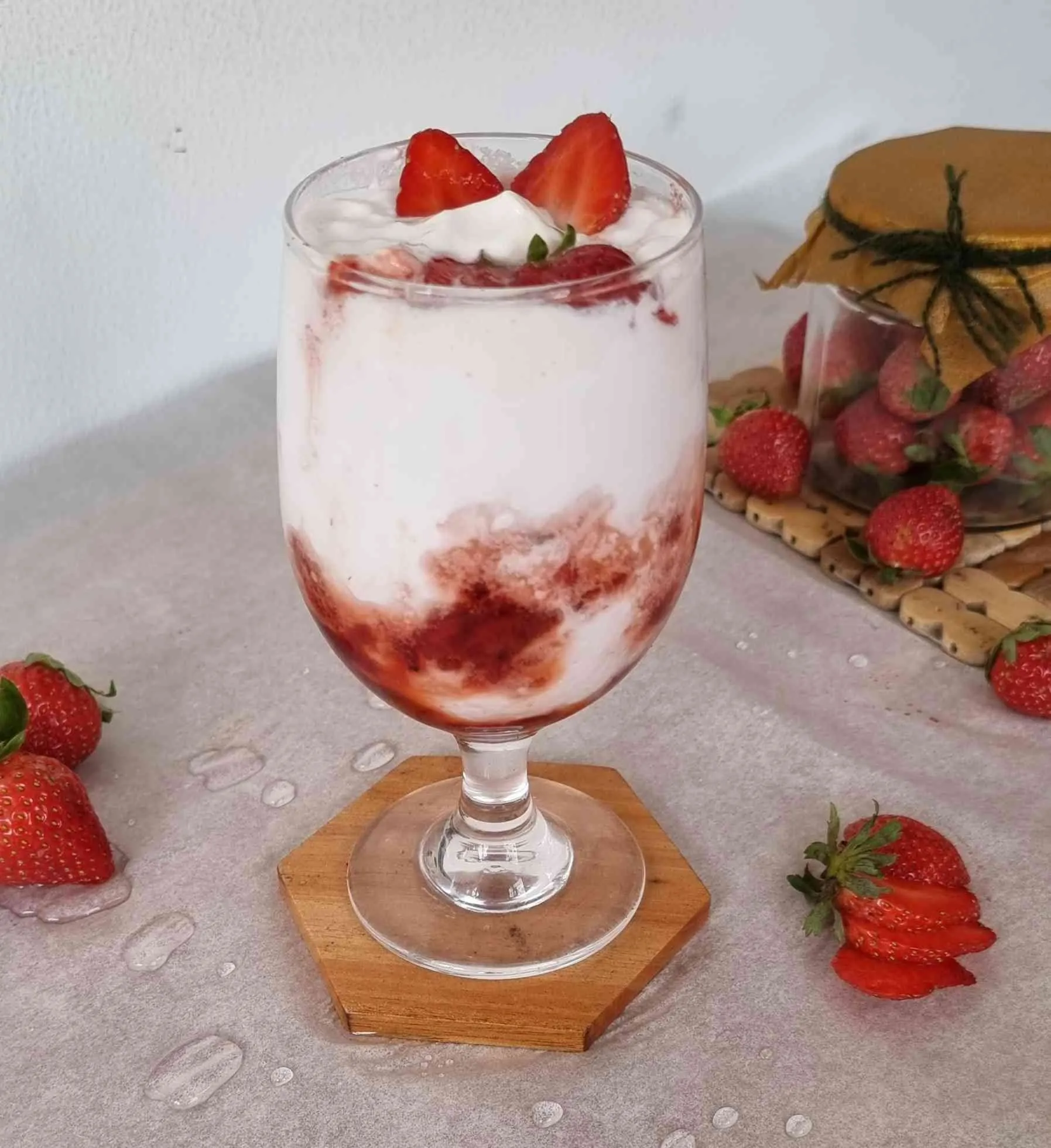 Resep Es Susu Strawberry Sederhana Rumahan di Yummy App