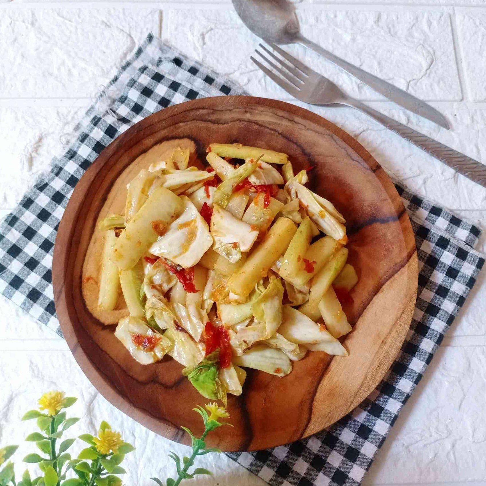 Resep Timun Kubis Sambal Kencur Sederhana Rumahan di Yummy App