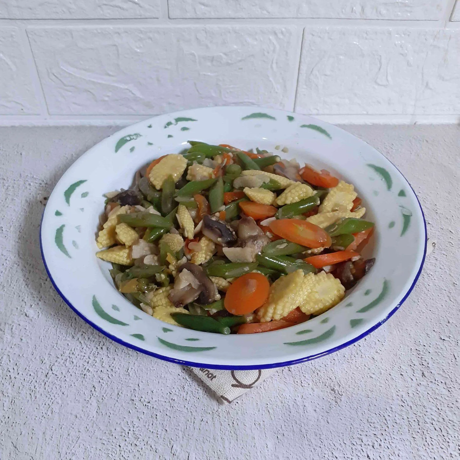 Resep Tumis Sayur Pelangi Jamur Kancing Sederhana Rumahan di Yummy App