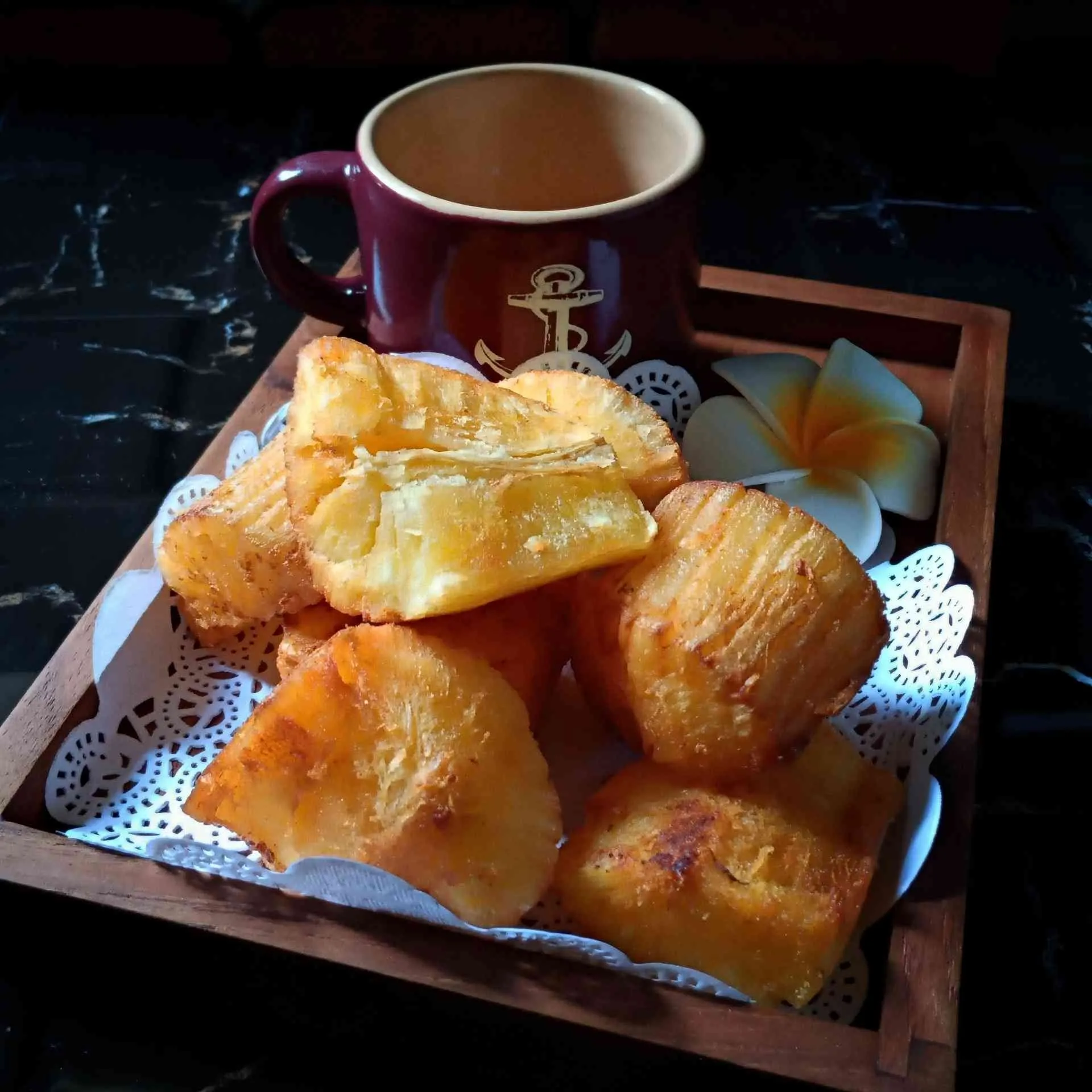 Resep Singkong Goreng Bawang Putih Sederhana Rumahan di Yummy App