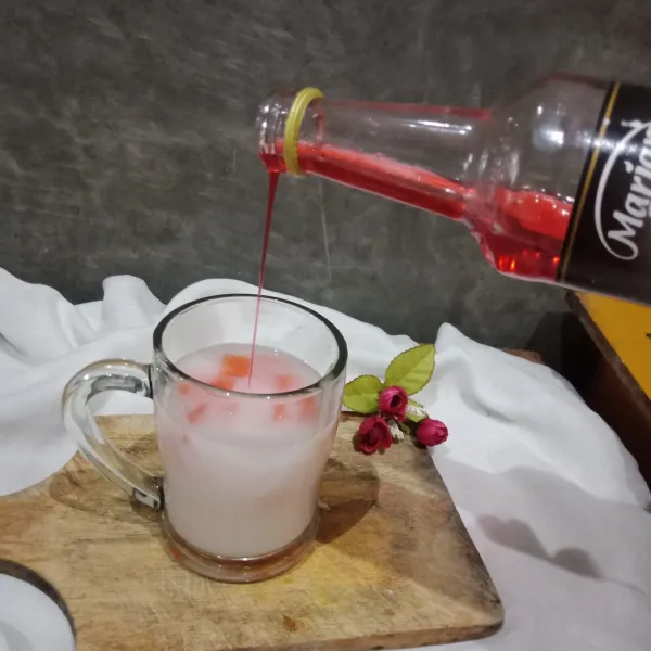 Resep Es Semangka Cocopandan Sederhana Rumahan Di Yummy App