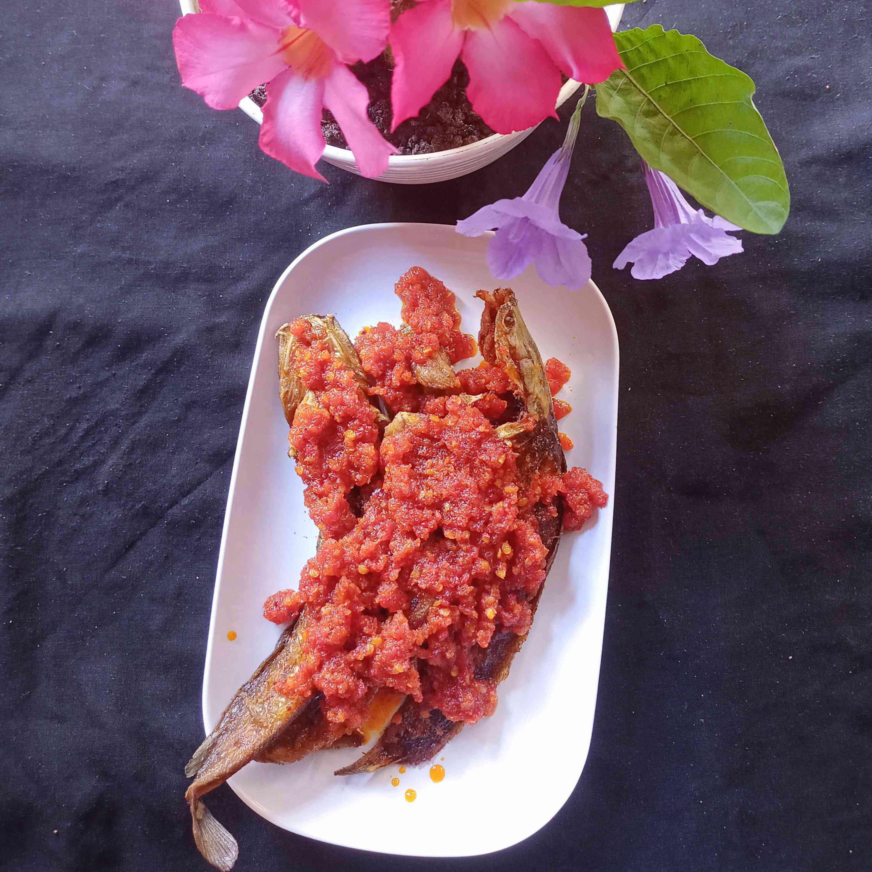 Resep Lele Sambal Rica #MENUTANGGALTUA Sederhana Rumahan di Yummy App