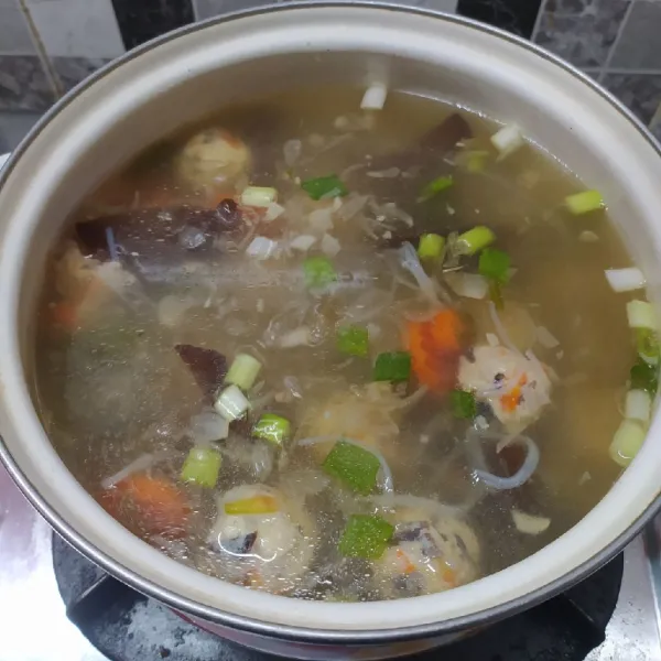 Resep Sop Bakso Rambutan #MENUTANGGALTUA Sederhana Rumahan di Yummy App