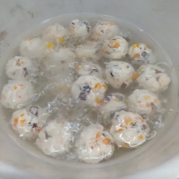 Resep Sop Bakso Rambutan #MENUTANGGALTUA Sederhana Rumahan di Yummy App