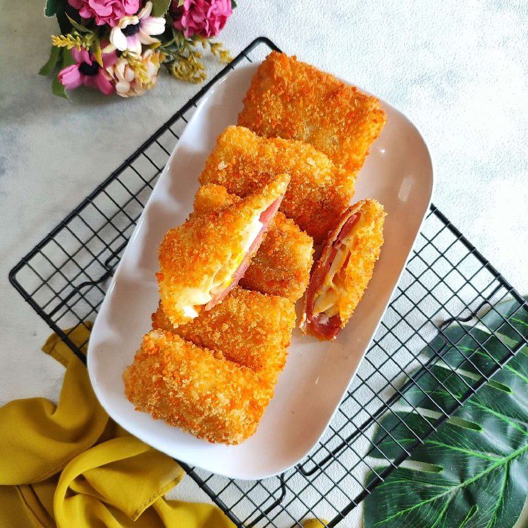 Resep Risol Smoked Beef Mayo #MENUTANGGALTUA Sederhana Rumahan di Yummy App