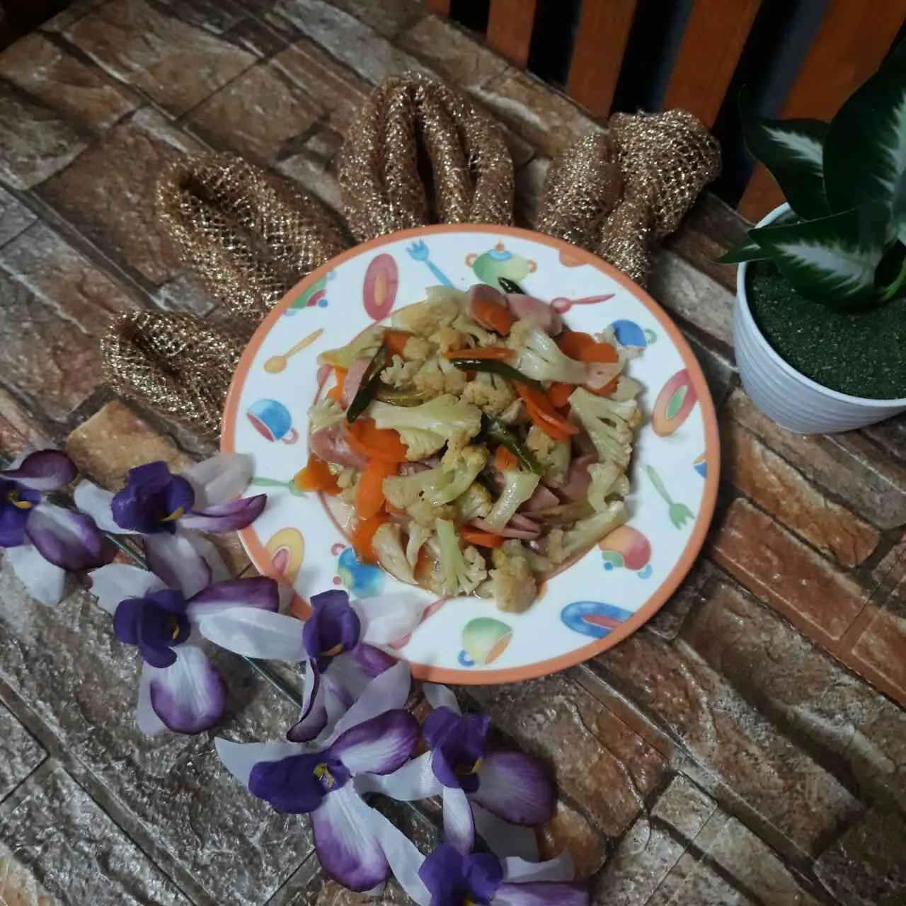Resep Tumis Kembang Kol Wortel Sosis Sederhana Rumahan di Yummy App Resep Tumis Kembang Kol Wortel Sosis Sederhana Rumahan di Yummy App