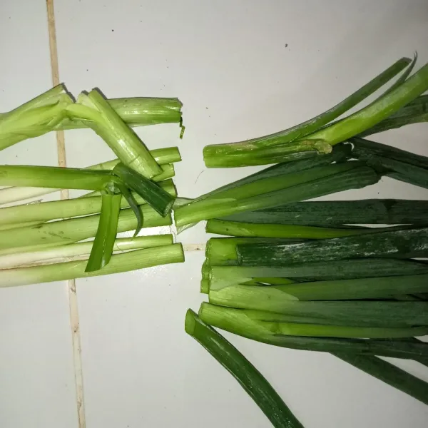 Resep Tips Menyimpan Bawang Pre Sederhana Rumahan di Yummy App