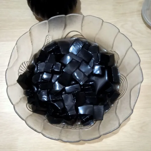 Resep Es Jelly Cincau Gula Aren Sederhana Rumahan Di Yummy App