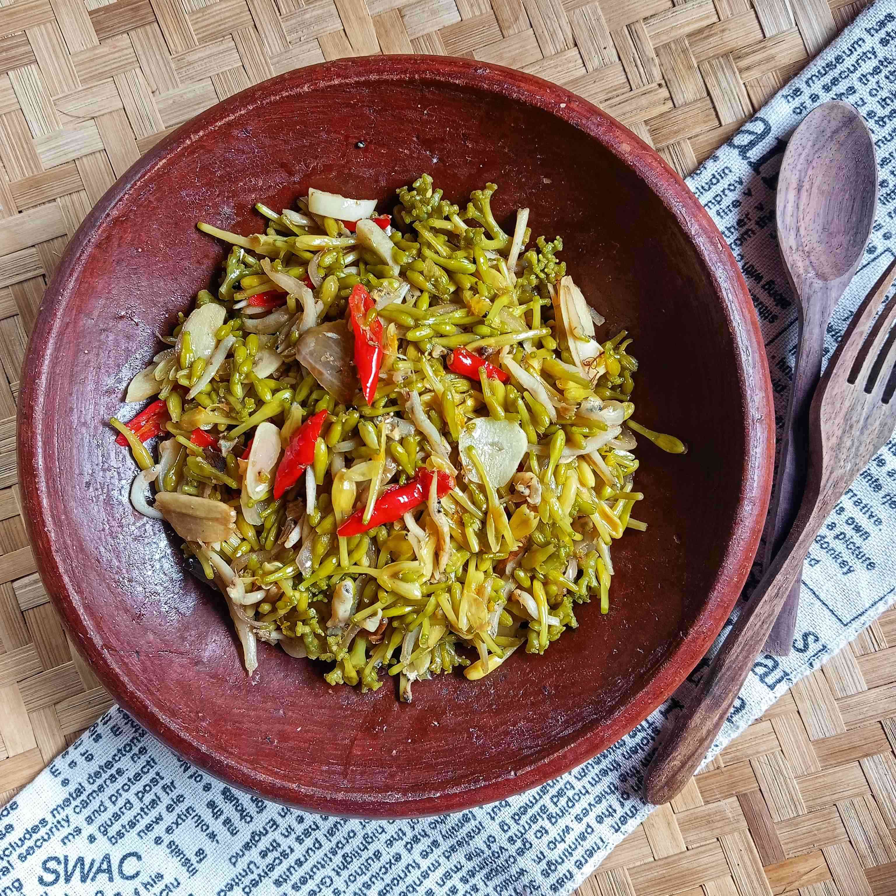 Resep Tumis Bunga Pepaya Teri Saos Tiram Sederhana Rumahan di Yummy App