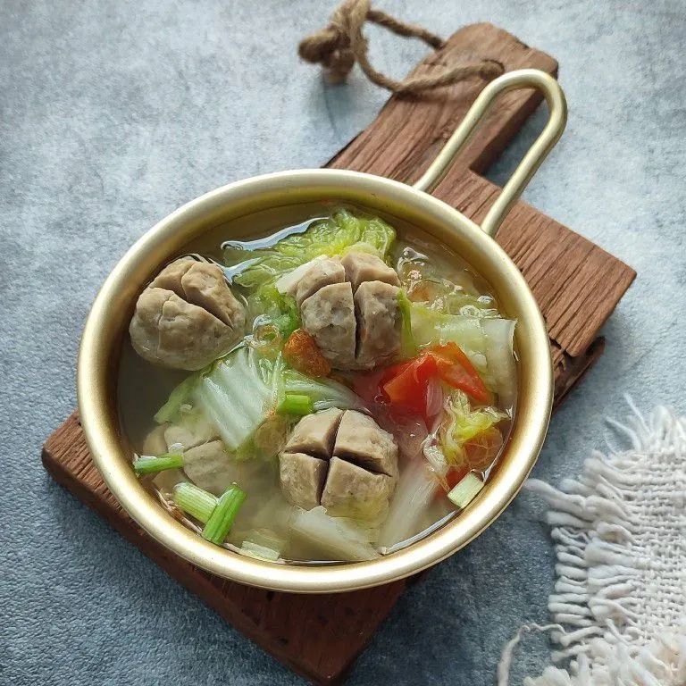 Resep Sup Bakso Sawi Putih Sederhana Rumahan Di Yummy App
