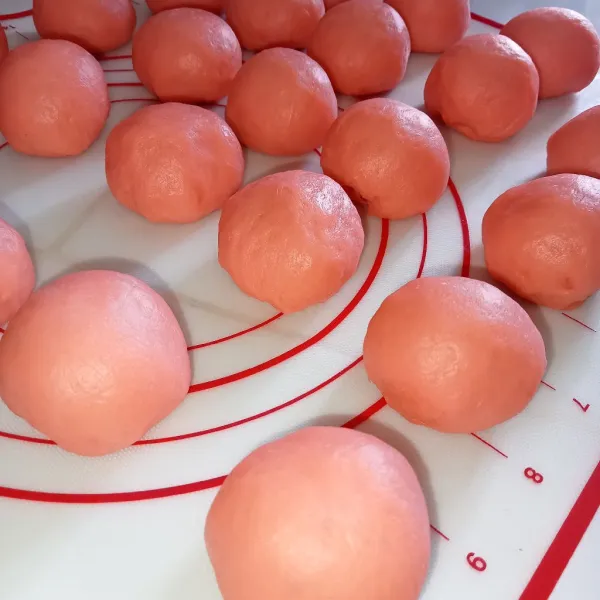 Resep Donat Sate Strawberry Sederhana Rumahan di Yummy App