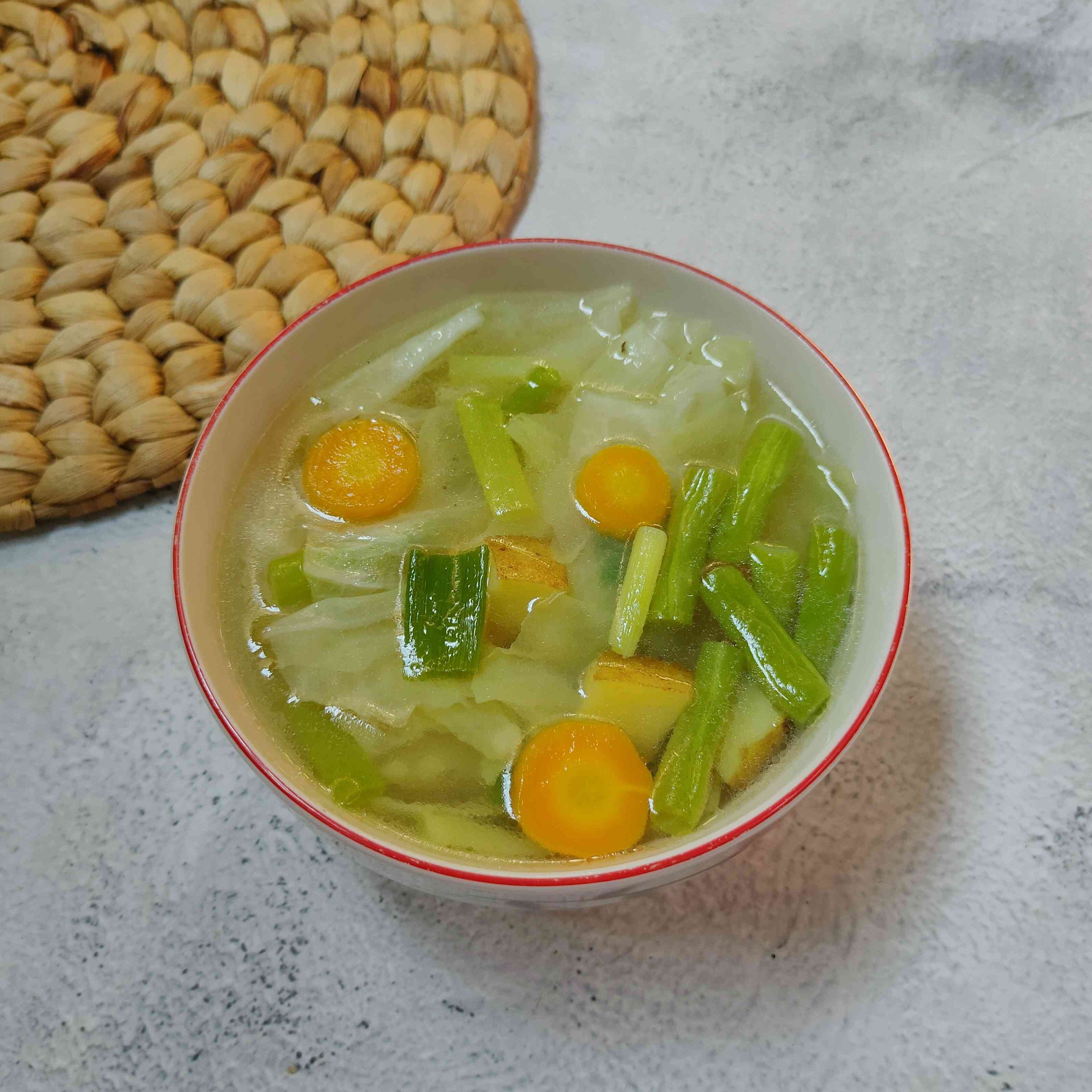 Resep Sup Bening Sayur Sederhana Rumahan di Yummy App