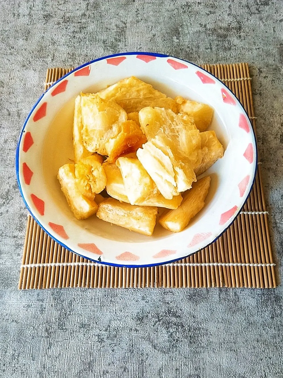 Resep Singkong Melepuh Sederhana Rumahan di Yummy App