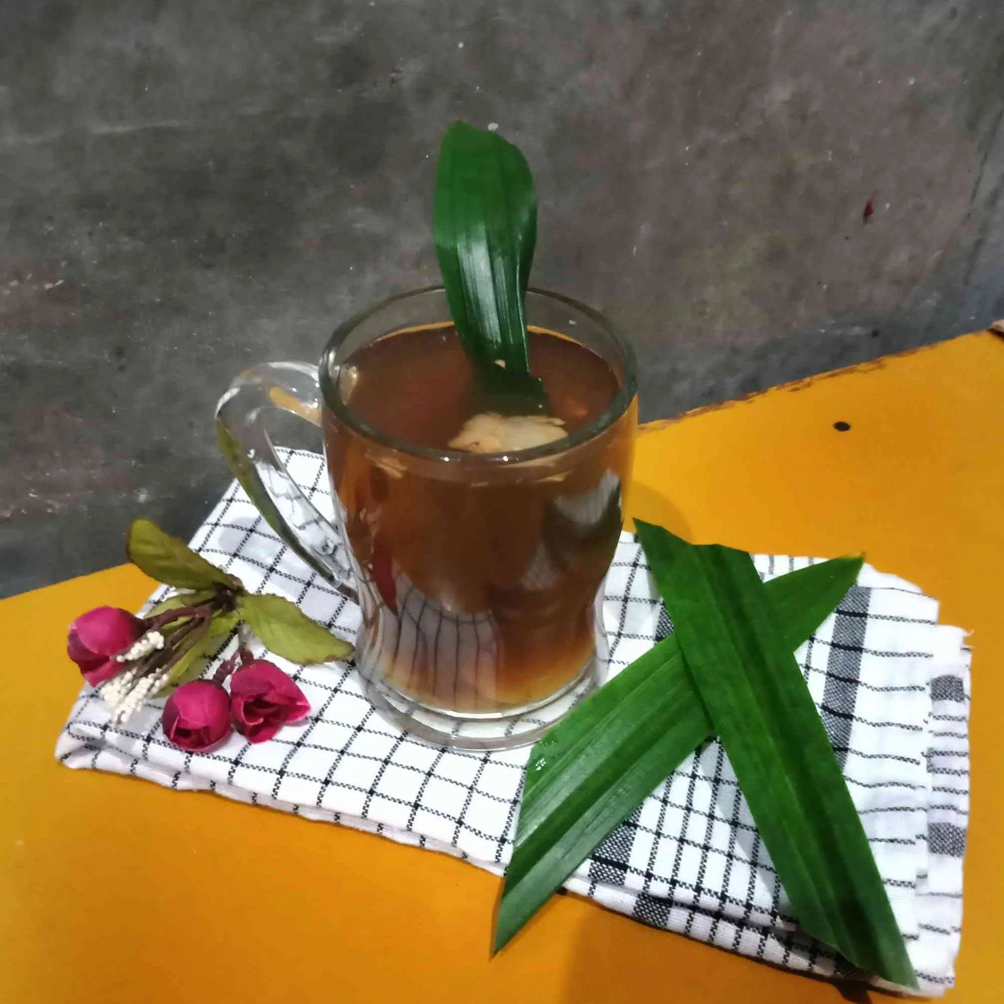 Resep Teh Jahe Pandan Sederhana Rumahan di Yummy App