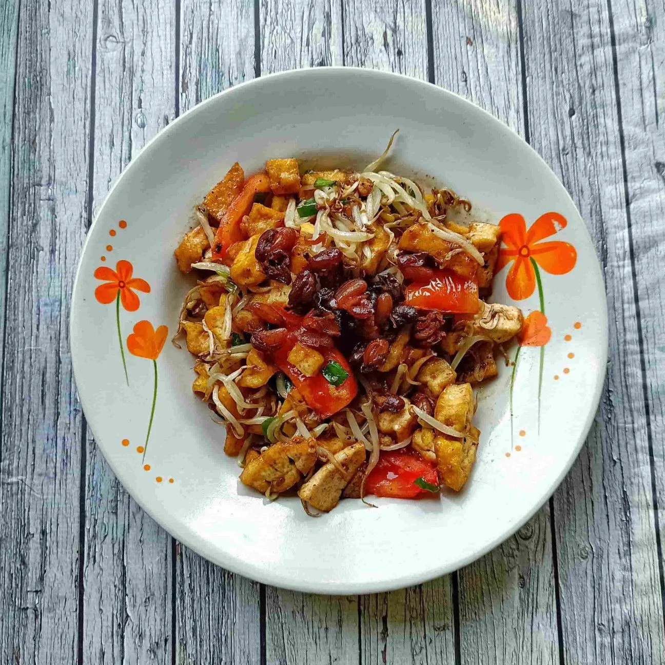 Resep Cah Tahu Toge Mix Kacang Goreng Sederhana Rumahan di Yummy App